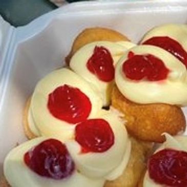 DINKYS MINI DONUTS AND GELATO